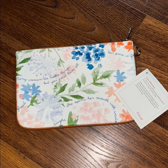 thirty-one | Bags | Thirtyone Makeup Case | Poshmark